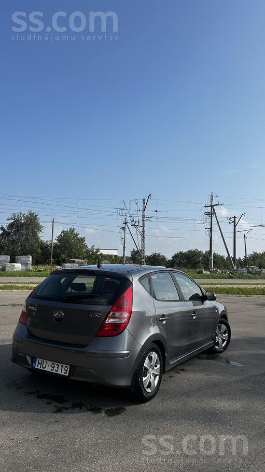 Grey Hyundai i30 2010 in Riga, with an engine capacity of 1.40 L and mileage of 197 thousand km for 2300 €, photo 6 on AUTOMOTO.COM.LV