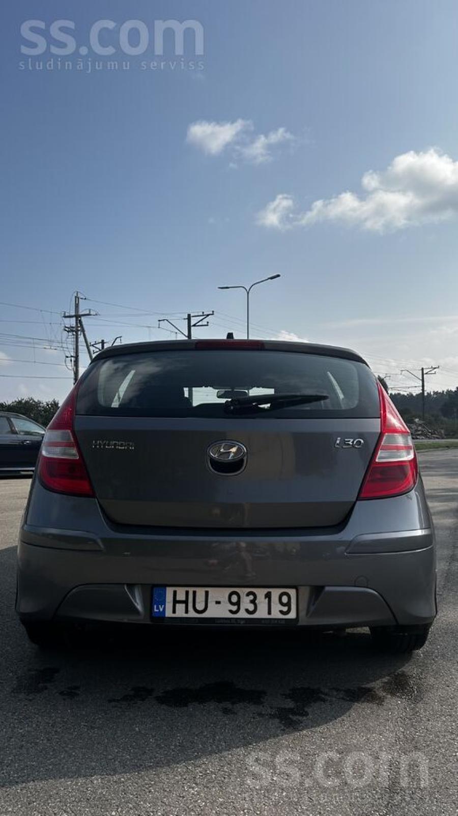 Grey Hyundai i30 2010 in Riga, with an engine capacity of 1.40 L and mileage of 197 thousand km for 2300 €, photo 9 on AUTOMOTO.COM.LV