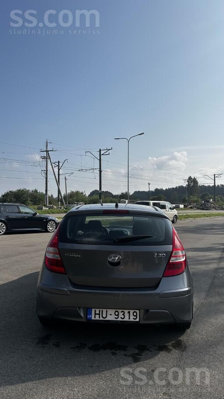 Grey Hyundai i30 2010 in Riga, with an engine capacity of 1.40 L and mileage of 197 thousand km for 2300 €, photo 10 on AUTOMOTO.COM.LV