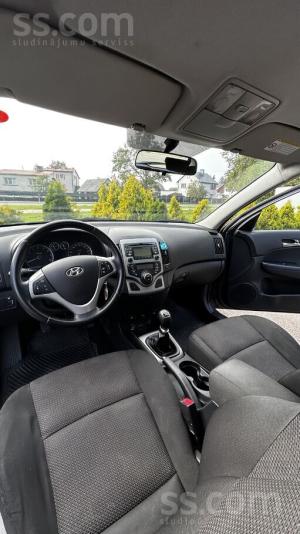 Grey Hyundai i30 2010 in Riga, with an engine capacity of 1.40 L and mileage of 197 thousand km for 2300 €, photo 11 on AUTOMOTO.COM.LV