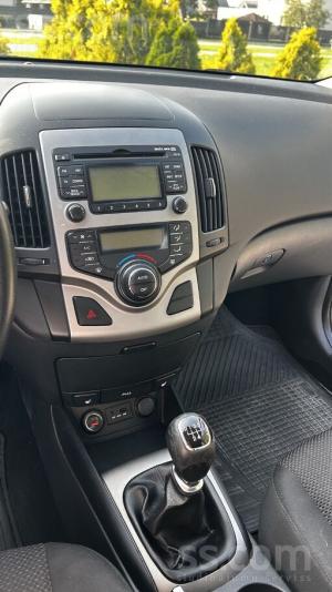 Grey Hyundai i30 2010 in Riga, with an engine capacity of 1.40 L and mileage of 197 thousand km for 2300 €, photo 13 on AUTOMOTO.COM.LV