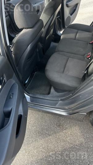 Grey Hyundai i30 2010 in Riga, with an engine capacity of 1.40 L and mileage of 197 thousand km for 2300 €, photo 19 on AUTOMOTO.COM.LV