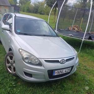 Серый Хендай i30 2010 в Вильнюс, объемом двигателя 1.40 л и пробегом 242 тыс. км за 3000 €, фото  на AUTOMOTO.COM.LV