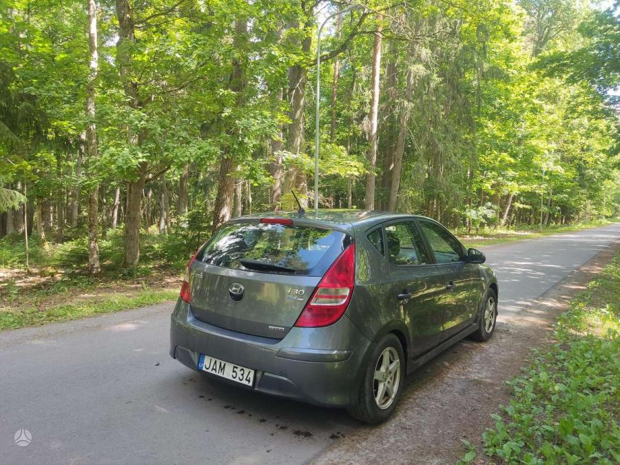 Серый Хендай i30 2010 в Куршенай, объемом двигателя 1.58 л и пробегом 407 тыс. км за 1550 €, фото 5 на AUTOMOTO.COM.LV