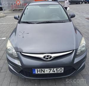 Pelēks Hyundai i30 2010 Rīga, ar dzinēja tilpumu 1.40 L un nobraukumu 280 tūkst. km par 1050 €, foto 3 vietnē AUTOMOTO.COM.LV