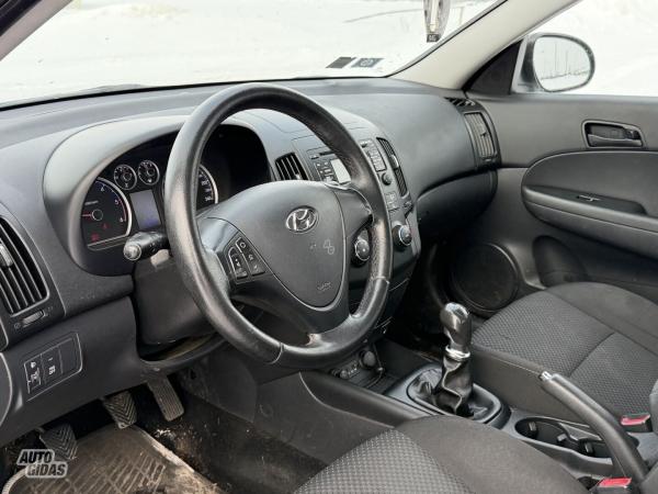 Pelēks Hyundai i30 2011 Panevēža, ar dzinēja tilpumu 1.60 L un nobraukumu 295 tūkst. km par 1999 €, foto 9 vietnē AUTOMOTO.COM.LV