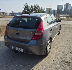 Grey Hyundai i30 2011 in Tallinn, with an engine capacity of 1.40 L and mileage of 166 thousand km for 2990 €, photo 3 on AUTOMOTO.COM.LV