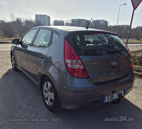 Grey Hyundai i30 2011 in Tallinn, with an engine capacity of 1.40 L and mileage of 166 thousand km for 2990 €, photo 5 on AUTOMOTO.COM.LV