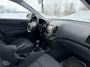 Pelēks Hyundai i30 2011 Panevēža, ar dzinēja tilpumu 1.60 L un nobraukumu 295 tūkst. km par 1550 €, foto 10 vietnē AUTOMOTO.COM.LV