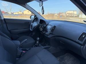 Grey Hyundai i30 2011 in Panevezys, with an engine capacity of 1.60 L and mileage of 295 thousand km for 1650 €, photo 9 on AUTOMOTO.COM.LV