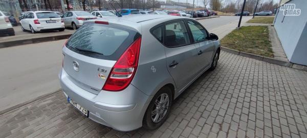 Grey Hyundai i30 2011 in Vilnius, with an engine capacity of 1.60 L and mileage of 169 thousand km for 2000 €, photo 4 on AUTOMOTO.COM.LV