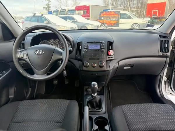 Серый Хендай i30 2011 в Рига, объемом двигателя 1.60 л и пробегом 238 тыс. км за 2500 €, фото 6 на AUTOMOTO.COM.LV