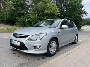 Серый Хендай i30 2011 в Вильнюс, объемом двигателя 1.40 л и пробегом 215 тыс. км за 2950 €, фото  на AUTOMOTO.COM.LV