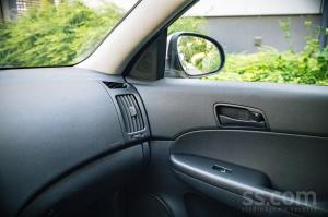 Grey Hyundai i30 2011 in Riga, with an engine capacity of 1.40 L and mileage of 239 thousand km for 990 €, photo 17 on AUTOMOTO.COM.LV