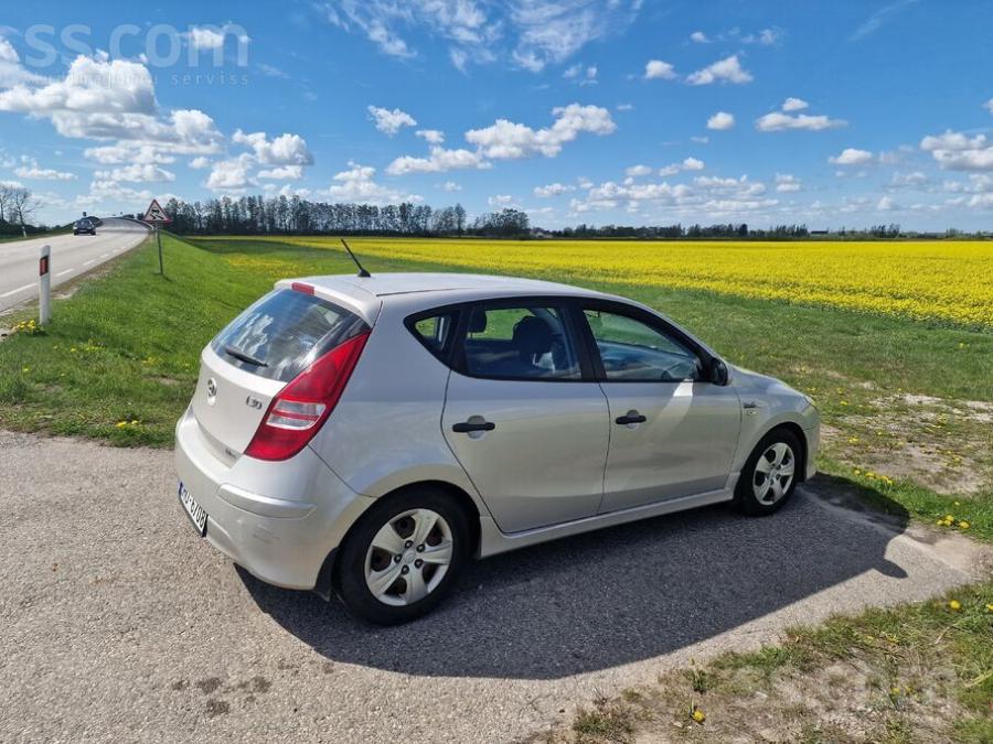 Grey Hyundai i30 2011 in Riga, with an engine capacity of 1.40 L and mileage of 197 thousand km for 1900 €, photo 7 on AUTOMOTO.COM.LV