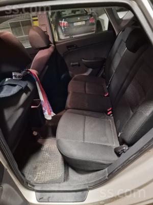Grey Hyundai i30 2011 in Riga, with an engine capacity of 1.40 L and mileage of 197 thousand km for 1900 €, photo 8 on AUTOMOTO.COM.LV