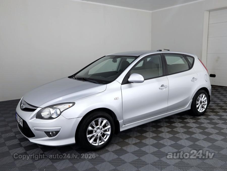 Серый Хендай i30 2011 в Таллин, объемом двигателя 1.40 л и пробегом 148 тыс. км за 1499 €, фото 3 на AUTOMOTO.COM.LV