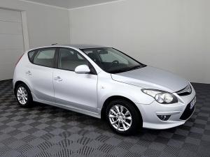 Pelēks Hyundai i30 2011 Tallina, ar dzinēja tilpumu 1.40 L un nobraukumu 148 tūkst. km par 1499 €, foto  vietnē AUTOMOTO.COM.LV