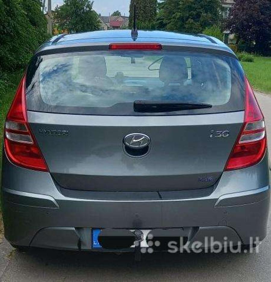 Pelēks Hyundai i30 2011 Marijampole, ar dzinēja tilpumu 1.60 L un nobraukumu 262 tūkst. km par 2900 €, foto 5 vietnē AUTOMOTO.COM.LV