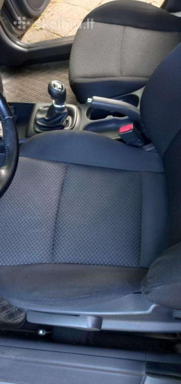 Pelēks Hyundai i30 2011 Marijampole, ar dzinēja tilpumu 1.60 L un nobraukumu 262 tūkst. km par 2900 €, foto 7 vietnē AUTOMOTO.COM.LV