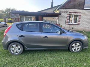 Grey Hyundai i30 2011 in Kaisiadorys, with an engine capacity of 1.40 L and mileage of 196 thousand km for 3300 €, photo 5 on AUTOMOTO.COM.LV