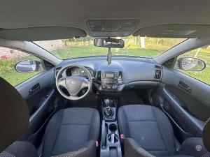 Grey Hyundai i30 2011 in Kaisiadorys, with an engine capacity of 1.40 L and mileage of 196 thousand km for 3300 €, photo 7 on AUTOMOTO.COM.LV