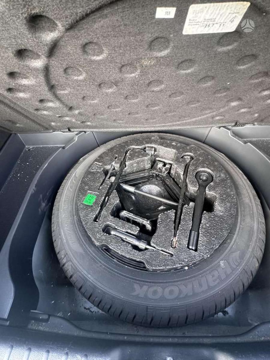 Grey Hyundai i30 2011 in Kaisiadorys, with an engine capacity of 1.40 L and mileage of 196 thousand km for 3300 €, photo 15 on AUTOMOTO.COM.LV