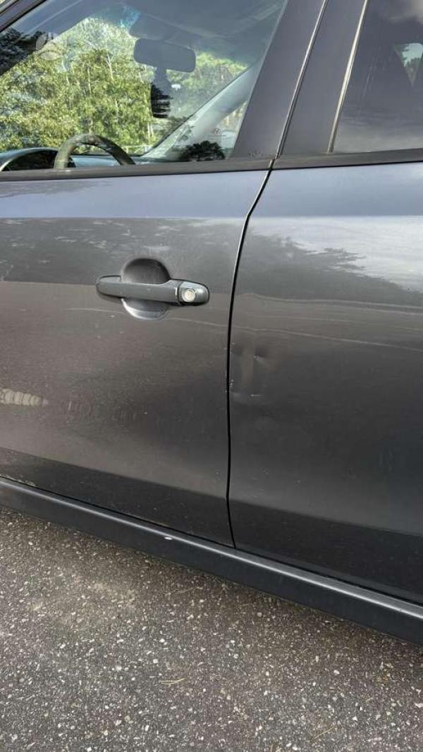 Grey Hyundai i30 2011 in Svencionys, with an engine capacity of 1.58 L and mileage of 354 thousand km for 1000 €, photo 11 on AUTOMOTO.COM.LV