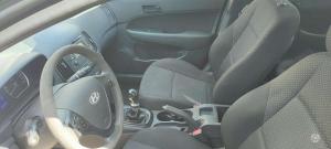 Grey Hyundai i30 2011 in Marijampole, with an engine capacity of 1.58 L and mileage of 220 thousand km for 1700 €, photo 6 on AUTOMOTO.COM.LV