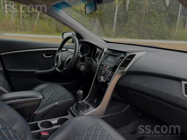 Pelēks Hyundai i30 2012 Liepāja, ar dzinēja tilpumu 1.40 L un nobraukumu 286 tūkst. km par 3200 €, foto 9 vietnē AUTOMOTO.COM.LV