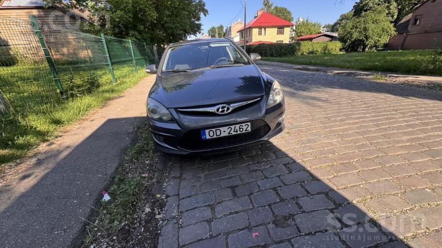 Серый Хендай i30 2012 в Рига, объемом двигателя 1.60 л и пробегом 216 тыс. км за 3500 €, фото 4 на AUTOMOTO.COM.LV