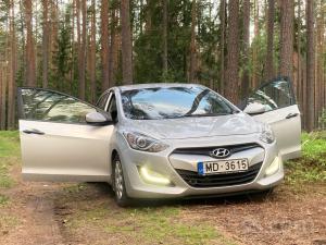 Pelēks Hyundai i30 2012 Ogre, ar dzinēja tilpumu 1.40 L un nobraukumu 256 tūkst. km par 3500 €, foto  vietnē AUTOMOTO.COM.LV
