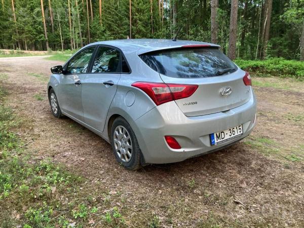 Pelēks Hyundai i30 2012 Ogre, ar dzinēja tilpumu 1.40 L un nobraukumu 256 tūkst. km par 3500 €, foto 4 vietnē AUTOMOTO.COM.LV