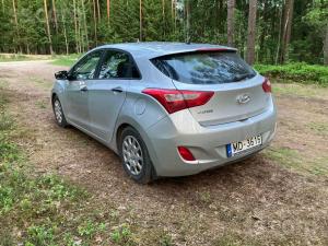 Pelēks Hyundai i30 2012 Ogre, ar dzinēja tilpumu 1.40 L un nobraukumu 256 tūkst. km par 3500 €, foto 5 vietnē AUTOMOTO.COM.LV