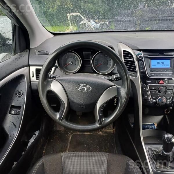 Pelēks Hyundai i30 2012 Ogre, ar dzinēja tilpumu 1.40 L un nobraukumu 260 tūkst. km par 2999 €, foto 10 vietnē AUTOMOTO.COM.LV