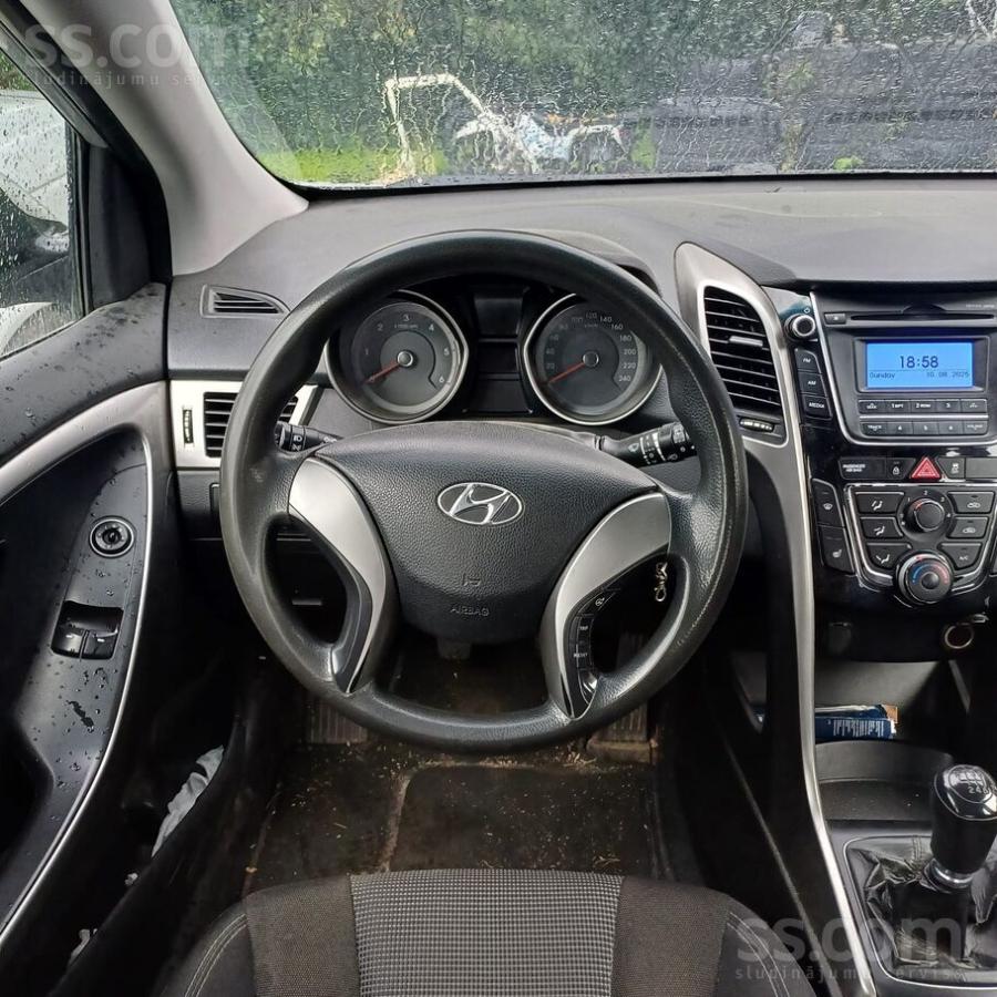 Pelēks Hyundai i30 2012 Ogre, ar dzinēja tilpumu 1.40 L un nobraukumu 260 tūkst. km par 2999 €, foto 10 vietnē AUTOMOTO.COM.LV