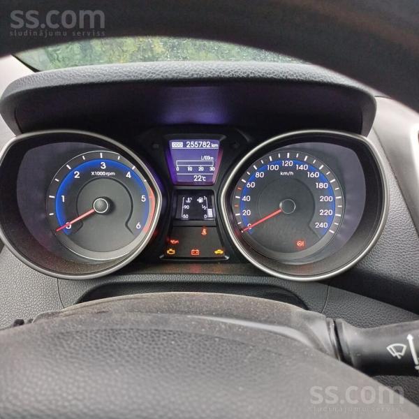 Pelēks Hyundai i30 2012 Ogre, ar dzinēja tilpumu 1.40 L un nobraukumu 260 tūkst. km par 2999 €, foto 11 vietnē AUTOMOTO.COM.LV