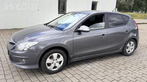 Серый Хендай i30 2012 в Рига, объемом двигателя 1.60 л и пробегом 215 тыс. км за 2900 €, фото  на AUTOMOTO.COM.LV
