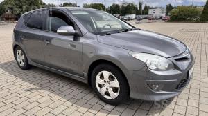 Серый Хендай i30 2012 в Рига, объемом двигателя 1.60 л и пробегом 215 тыс. км за 2900 €, фото 3 на AUTOMOTO.COM.LV