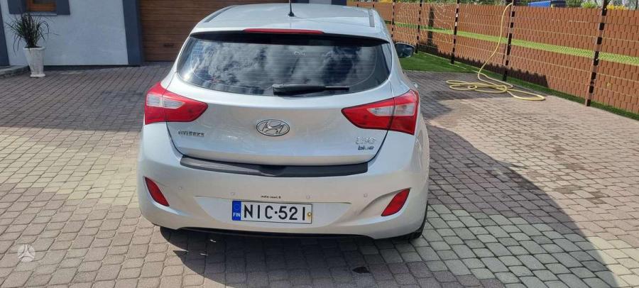 Pelēks Hyundai i30 2012 Šauļi, ar dzinēja tilpumu 1.40 L un nobraukumu 198 tūkst. km par 4450 €, foto 5 vietnē AUTOMOTO.COM.LV