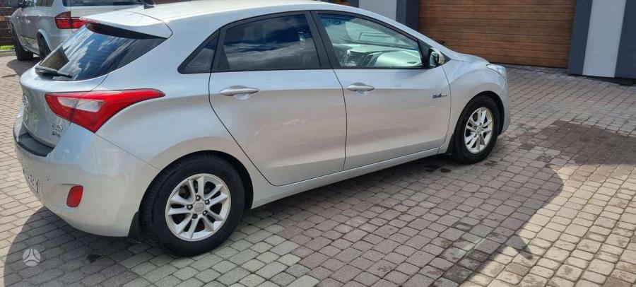 Pelēks Hyundai i30 2012 Šauļi, ar dzinēja tilpumu 1.40 L un nobraukumu 198 tūkst. km par 4450 €, foto 7 vietnē AUTOMOTO.COM.LV