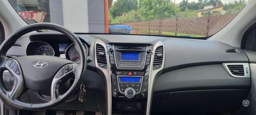 Pelēks Hyundai i30 2012 Šauļi, ar dzinēja tilpumu 1.40 L un nobraukumu 198 tūkst. km par 4450 €, foto 9 vietnē AUTOMOTO.COM.LV