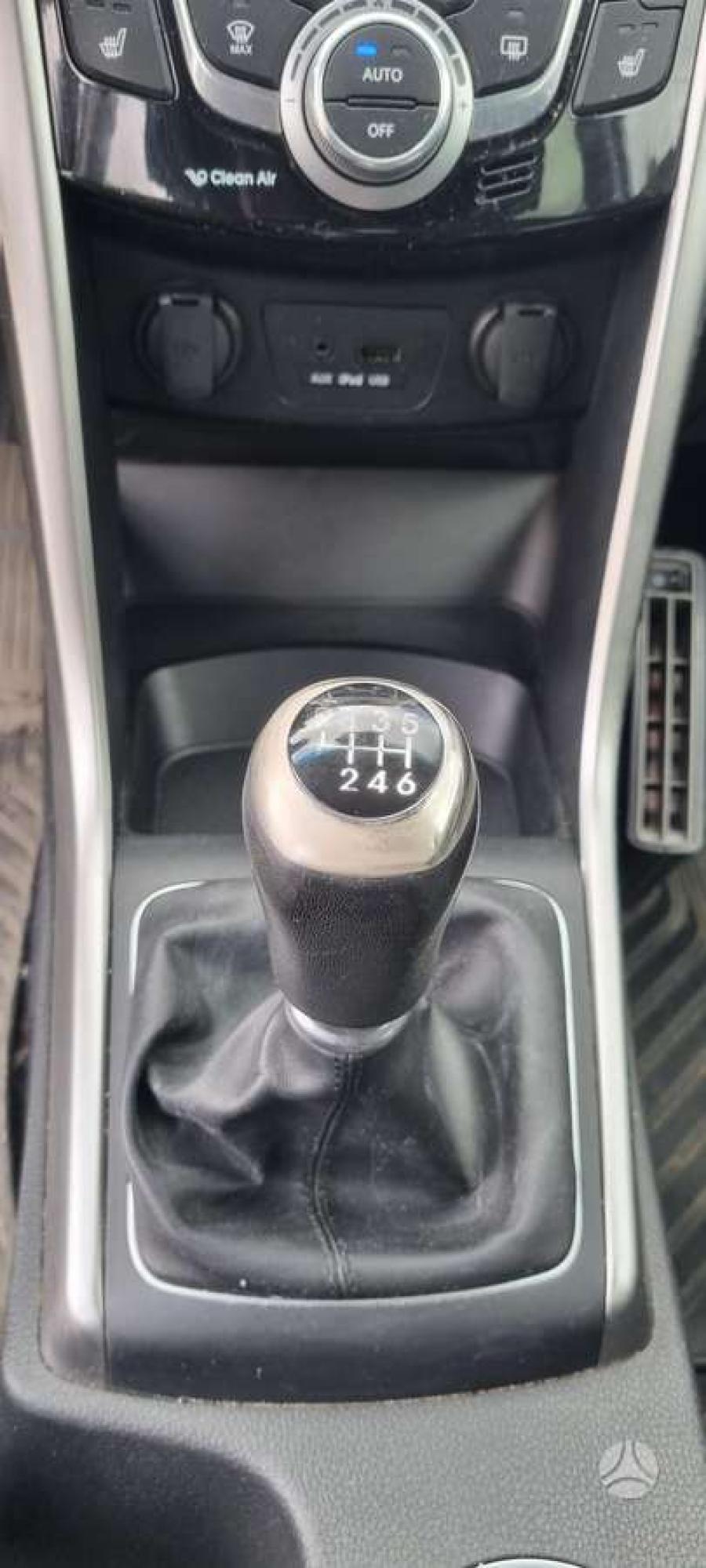 Pelēks Hyundai i30 2012 Šauļi, ar dzinēja tilpumu 1.40 L un nobraukumu 198 tūkst. km par 4450 €, foto 11 vietnē AUTOMOTO.COM.LV