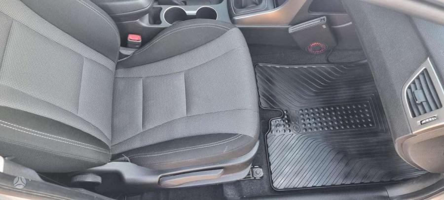 Pelēks Hyundai i30 2012 Šauļi, ar dzinēja tilpumu 1.40 L un nobraukumu 198 tūkst. km par 4450 €, foto 14 vietnē AUTOMOTO.COM.LV