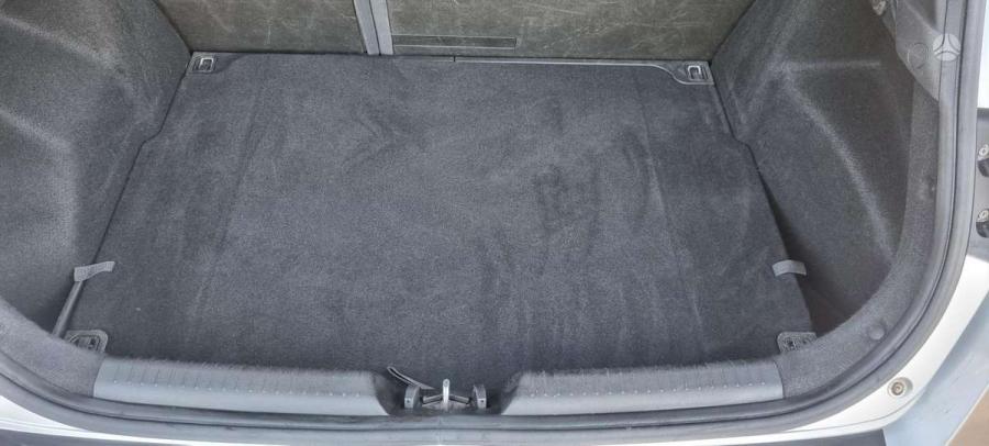 Pelēks Hyundai i30 2012 Šauļi, ar dzinēja tilpumu 1.40 L un nobraukumu 198 tūkst. km par 4450 €, foto 16 vietnē AUTOMOTO.COM.LV