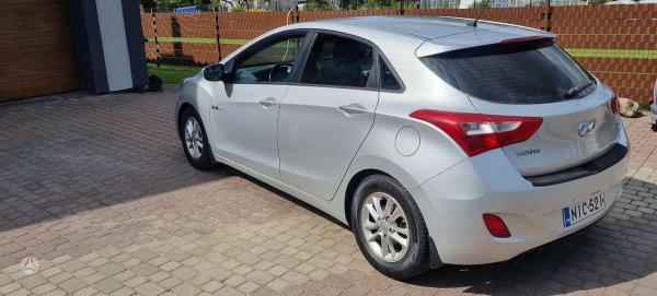 Grey Hyundai i30 2012 in Siauliai, with an engine capacity of 1.40 L and mileage of 198 thousand km for 4222 €, photo 4 on AUTOMOTO.COM.LV