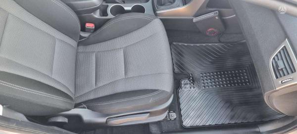 Grey Hyundai i30 2012 in Siauliai, with an engine capacity of 1.40 L and mileage of 198 thousand km for 4222 €, photo 11 on AUTOMOTO.COM.LV