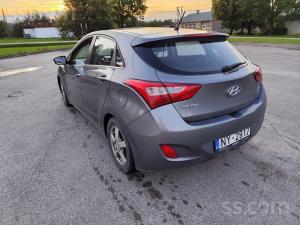 Grey Hyundai i30 2013 in Rezekne, with an engine capacity of 1.60 L and mileage of 420 thousand km for 2850 €, photo 4 on AUTOMOTO.COM.LV