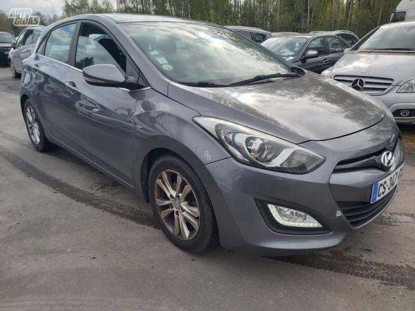 Grey Hyundai i30 2013 in Kretinga, with an engine capacity of 1.60 L and mileage of 153 thousand km for 4999 €, photo 2 on AUTOMOTO.COM.LV