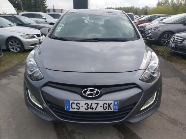 Grey Hyundai i30 2013 in Kretinga, with an engine capacity of 1.60 L and mileage of 153 thousand km for 4999 €, photo 3 on AUTOMOTO.COM.LV